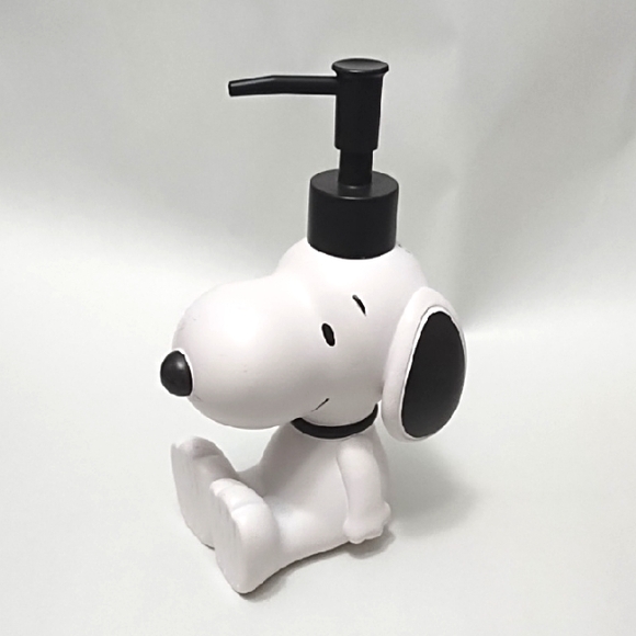 Peanuts | Bath, Skin & Hair | Peanuts Snoopy Soap Dispenser Lotion ...